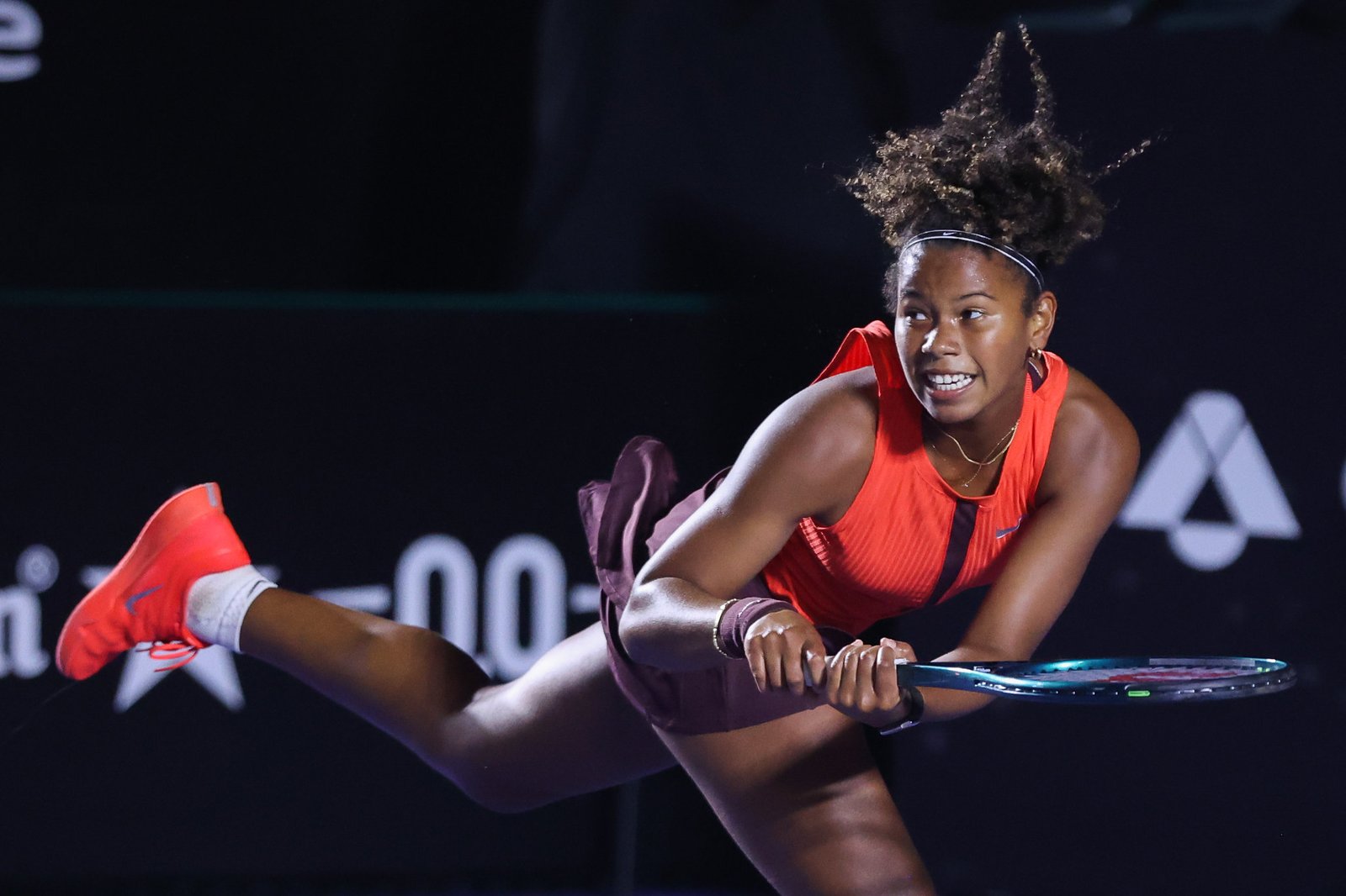 Victoria Barros é superada por Osuigwe na estreia pelo SP Open - SP ...